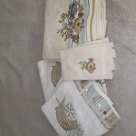 Bath | Decorative Shell Beach Bath Towels Set Of 4 Various Sizes | Poshmark